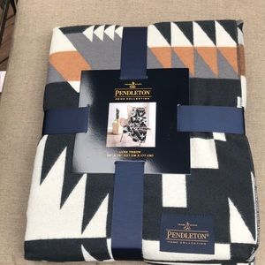 Pendleton | Bedding | Pendleton Throw Spider Rock Luxe Black Multi Nwt | Poshmark